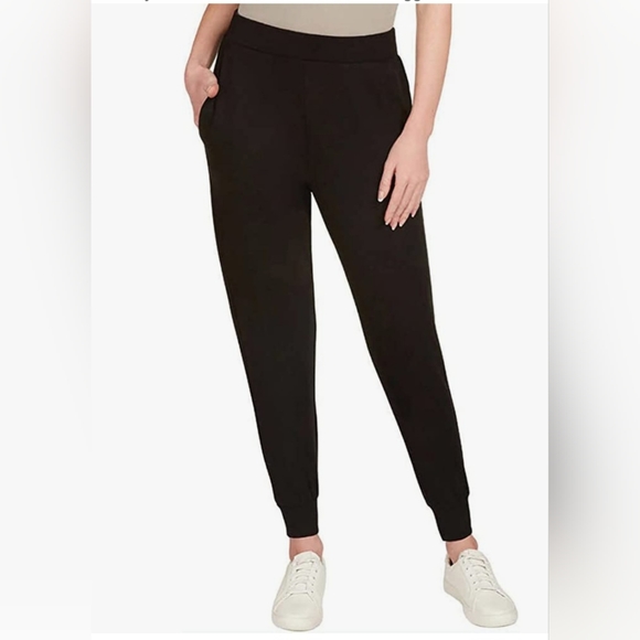Matty M | Pants & Jumpsuits | Matty M Ladies Essential Jogger | Poshmark